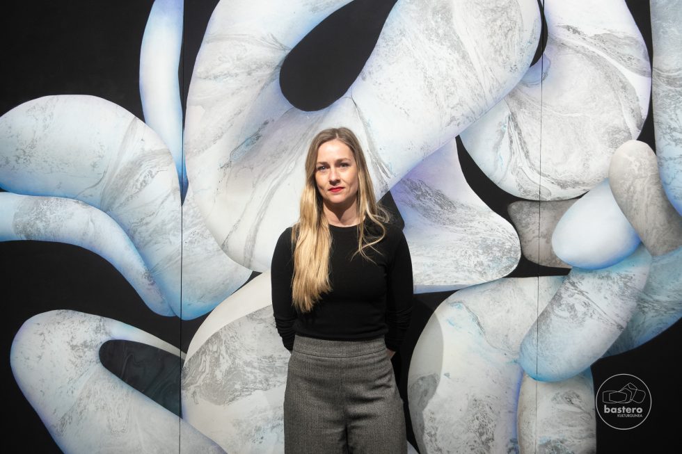 La artista Alicia Martín refleja la regeneración cíclica de la ...
